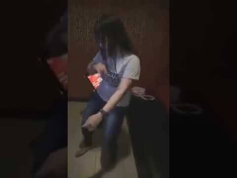 Cewek cantik mabok goyangannya asyek..