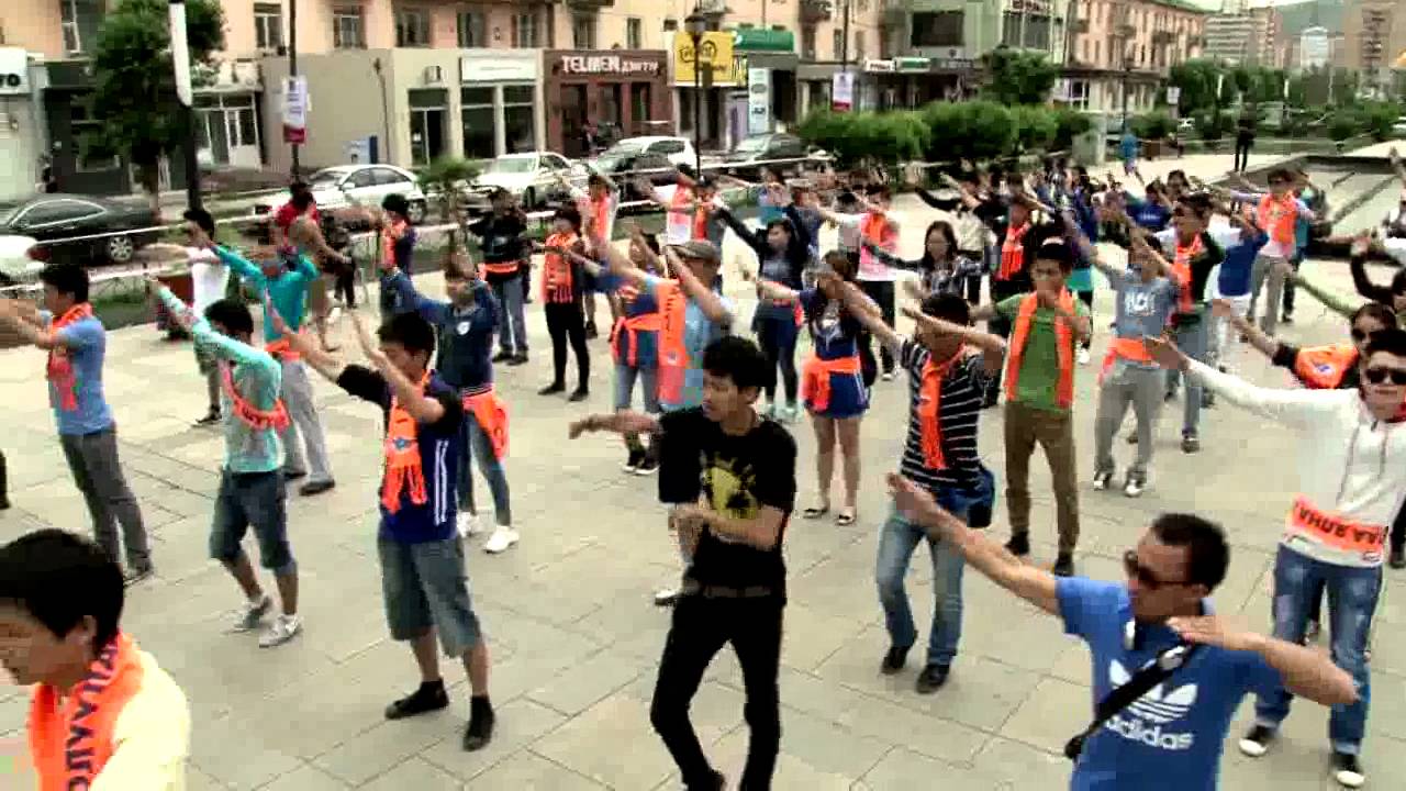 flash mob 2 - YouTube
