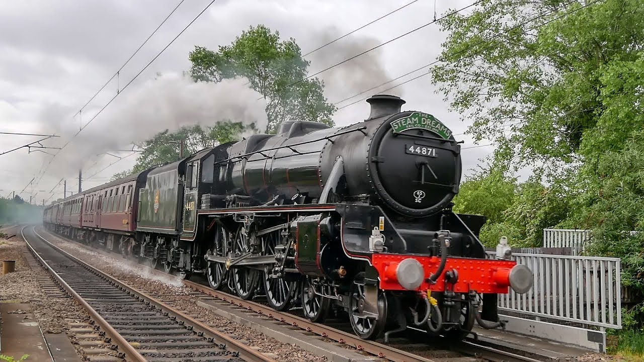 Black 5 44871 passing Knebworth Station 26th May 2019 - YouTube