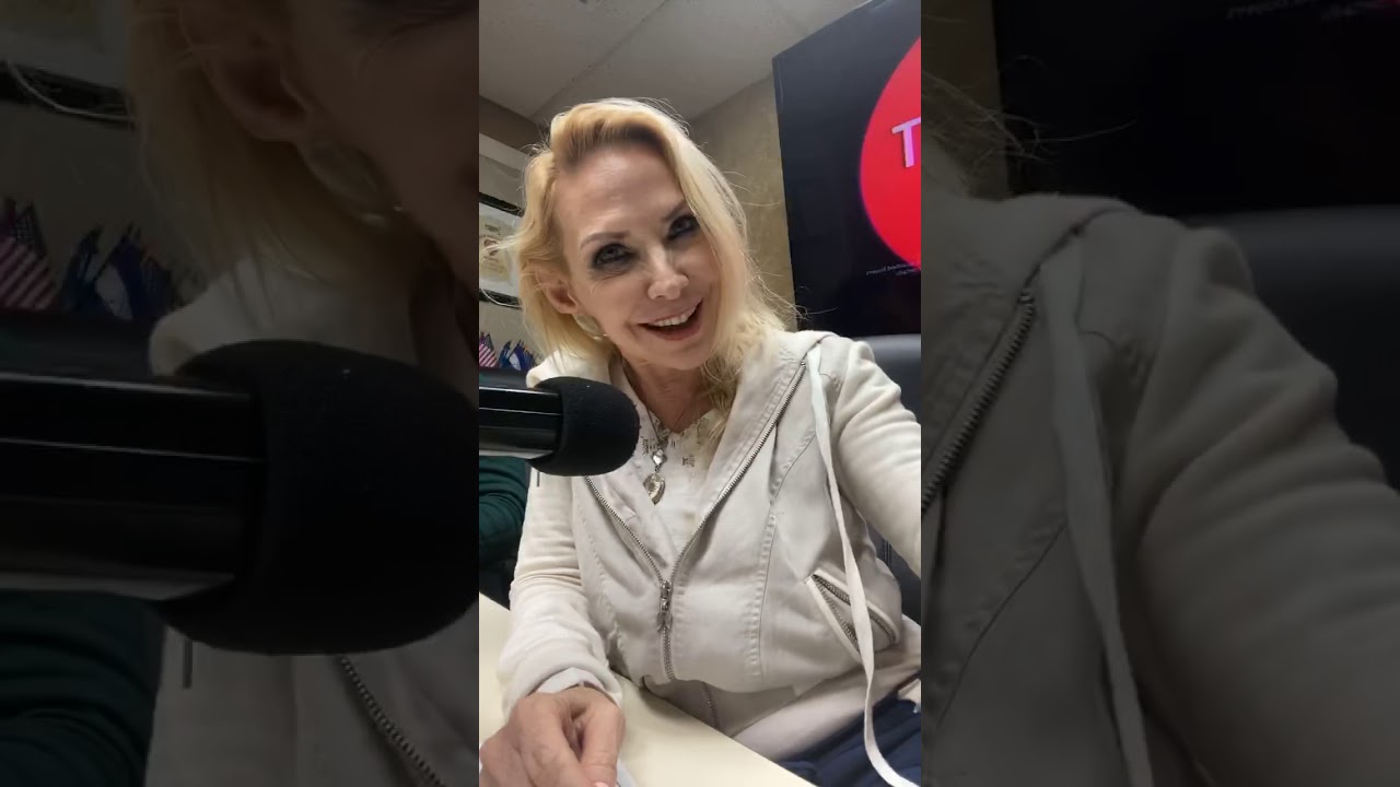 Maria Laria Bajo la Luna - YouTube