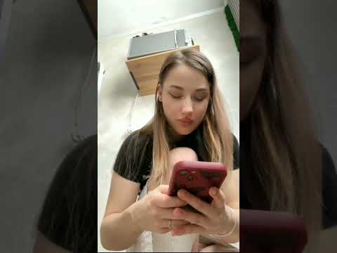 Live Cewek Cantik Pamer Apem Tembem 