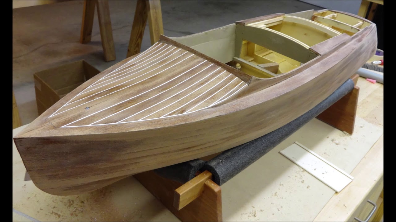 Dumas 1930 Chris Craft Runabout - YouTube