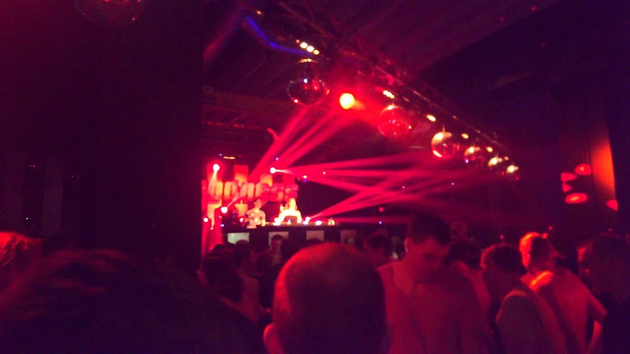 Deetox playing: Deetox - Trigger @Loudness - YouTube