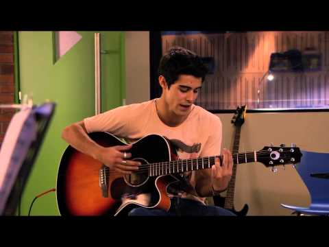 Violetta- Tomas canta Te esperare.