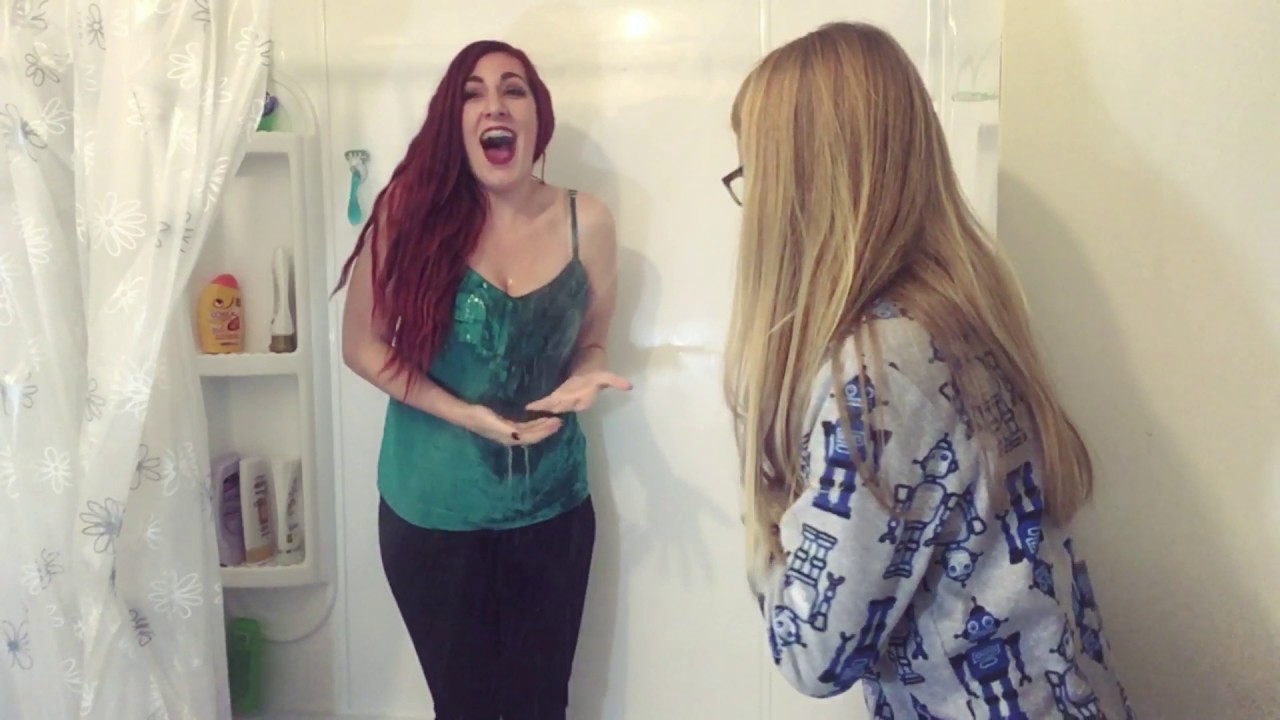 CHRISTMAS SHOWER CHALLENGE! - YouTube