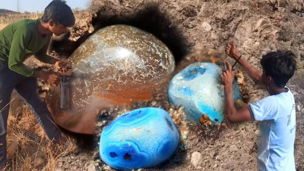 "How to Dig for Gemstones: Diamond Mining, Crystal Hunting, Agate Finds ...