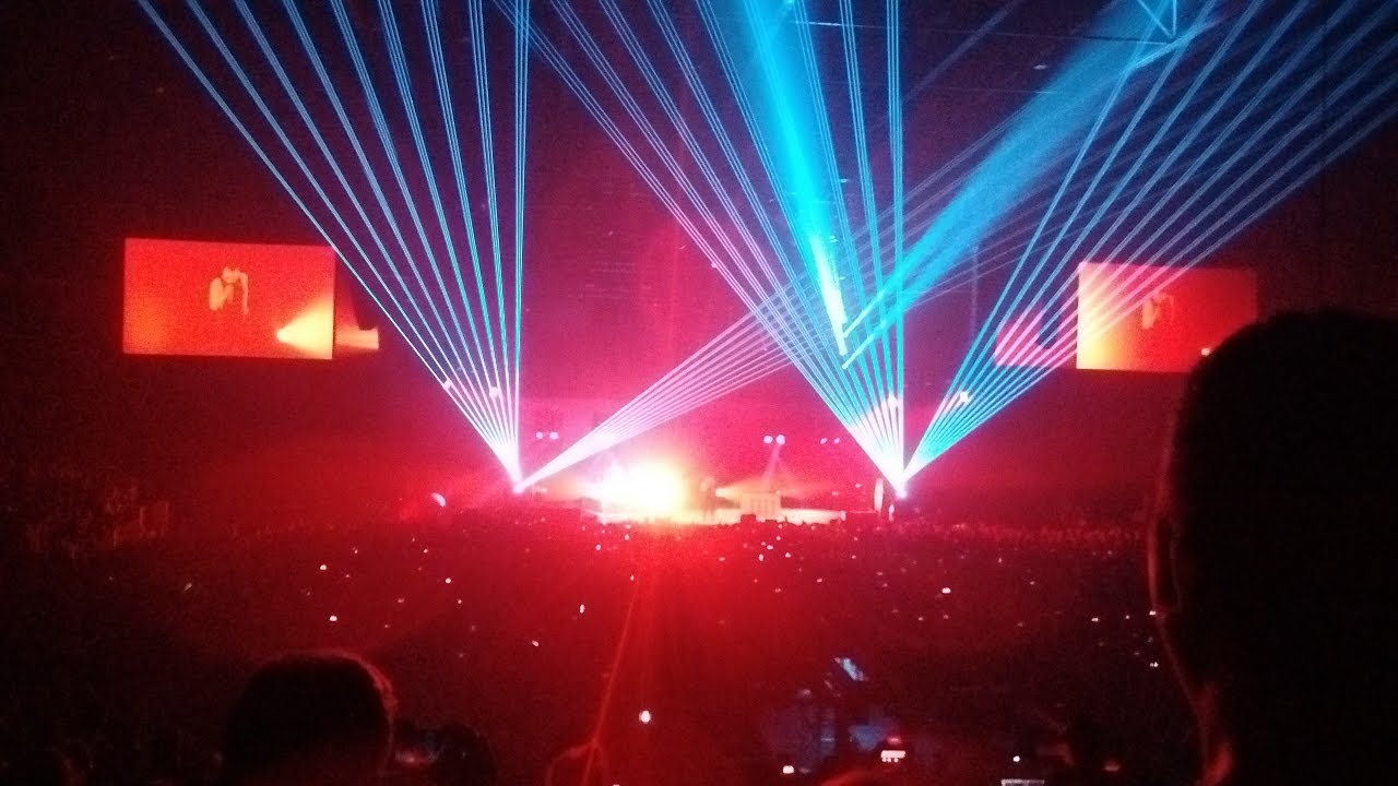 THE BLURRYFACE TOUR!! (Twenty-One Pilots Concert) - YouTube