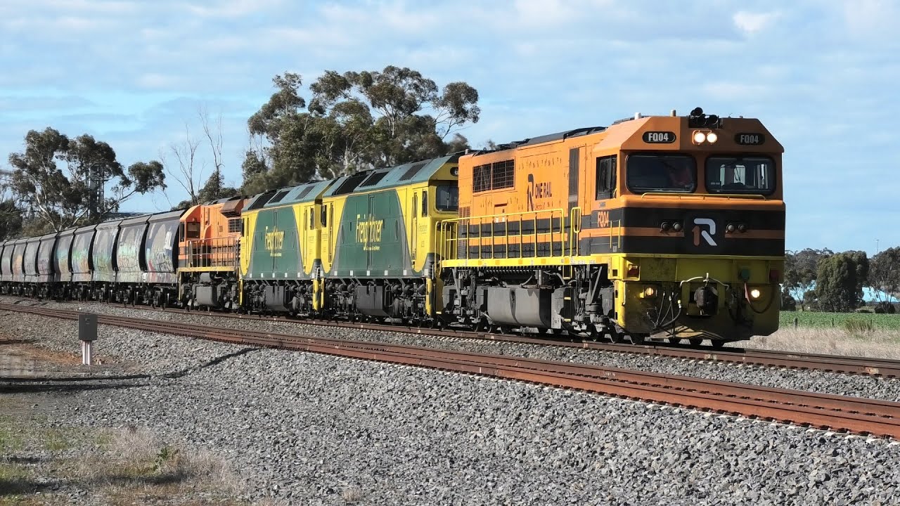One Rail Australia at AWB Grainflow Dimboola. 02-08-21. - YouTube
