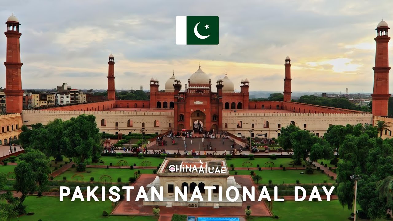 Pakistan National Anthem with National Day - YouTube
