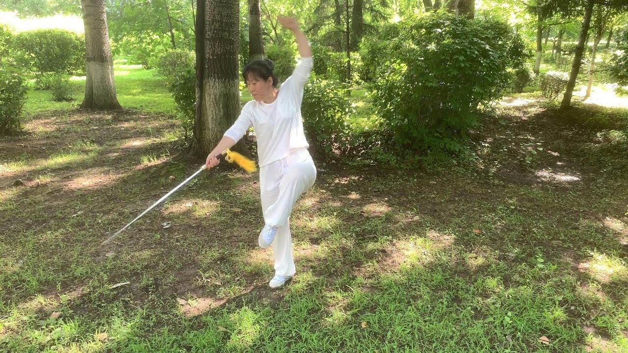 Chen-style Tai Chi Sword (49 movements) 陈氏太极单剑 （49式） - YouTube