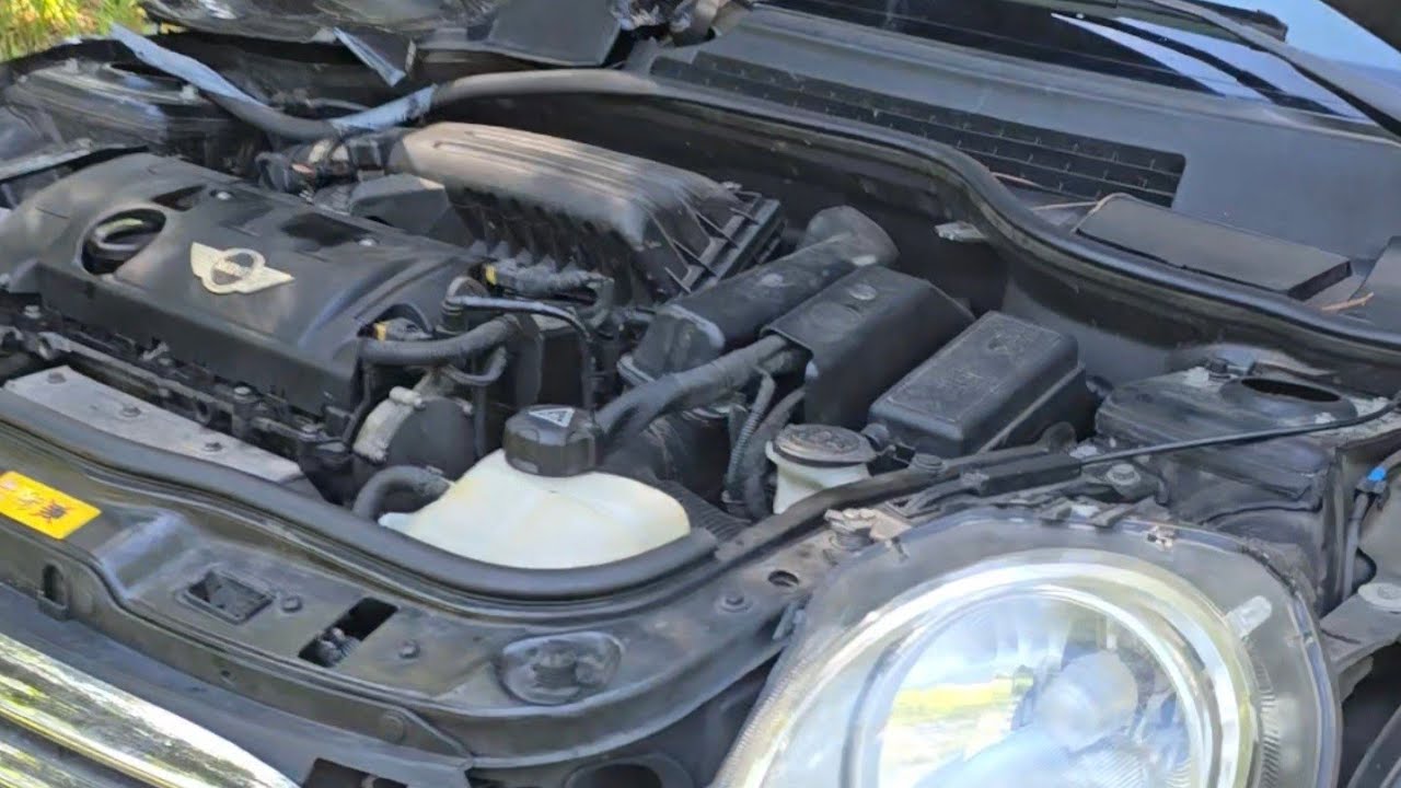 2013 Mini Cooper base hatchback R56 new fuel pump replacement and oil ...