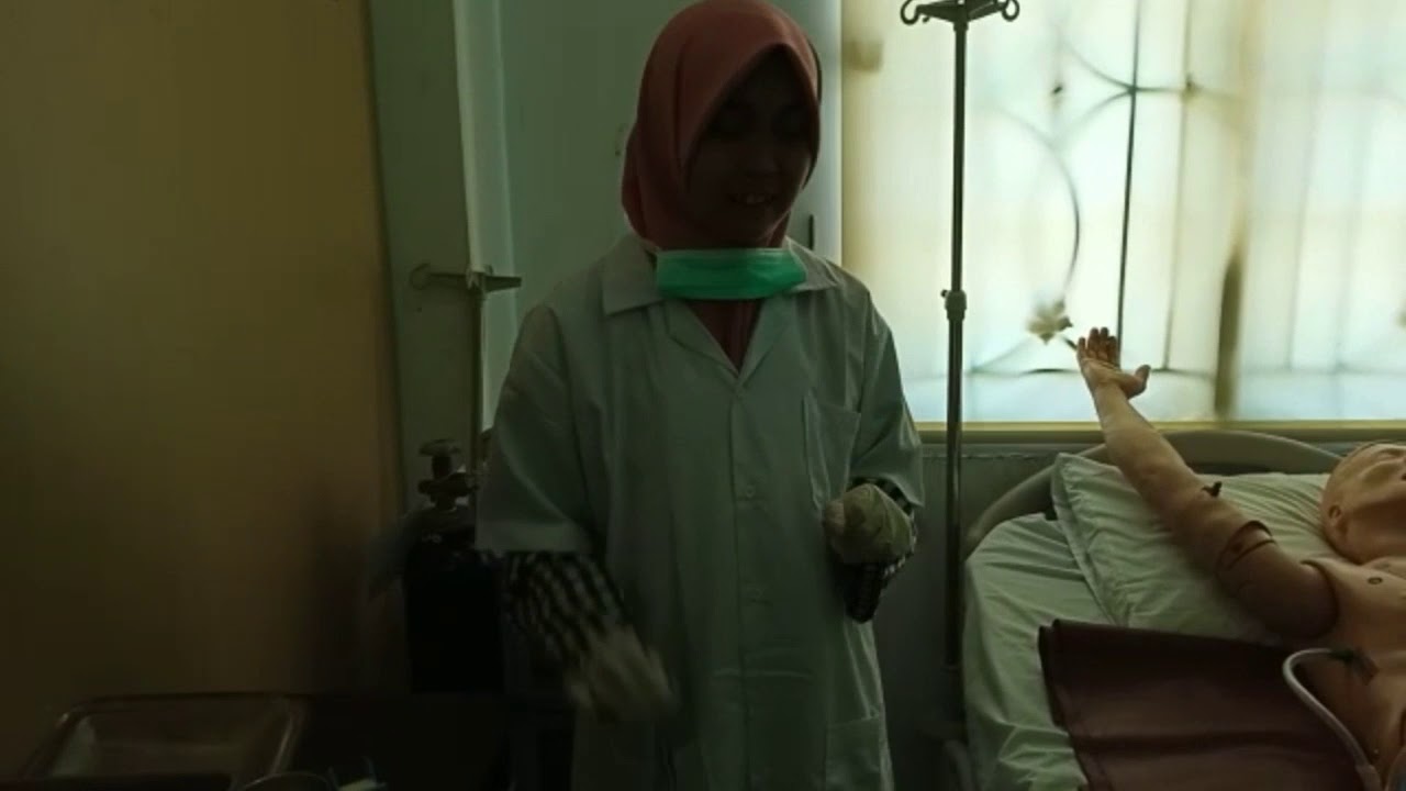 Tutorial Perawatan Water Sealed Drainage / WSD - YouTube