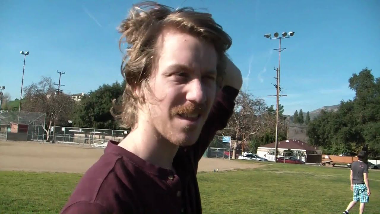 ULTIMATE FRIZZ BEE - Day 9 - YouTube