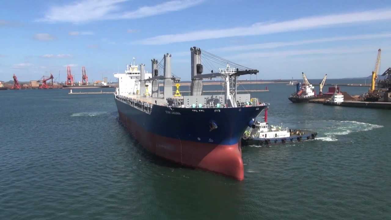 Star Laguna loading windmill towers - YouTube