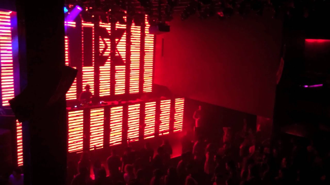 DJ JEEZY BOII Live Set MISS LATINA at MIX CLUB Paris. 2014. - YouTube