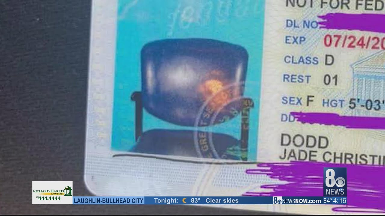 The weirdest driver's license photo EVER - YouTube