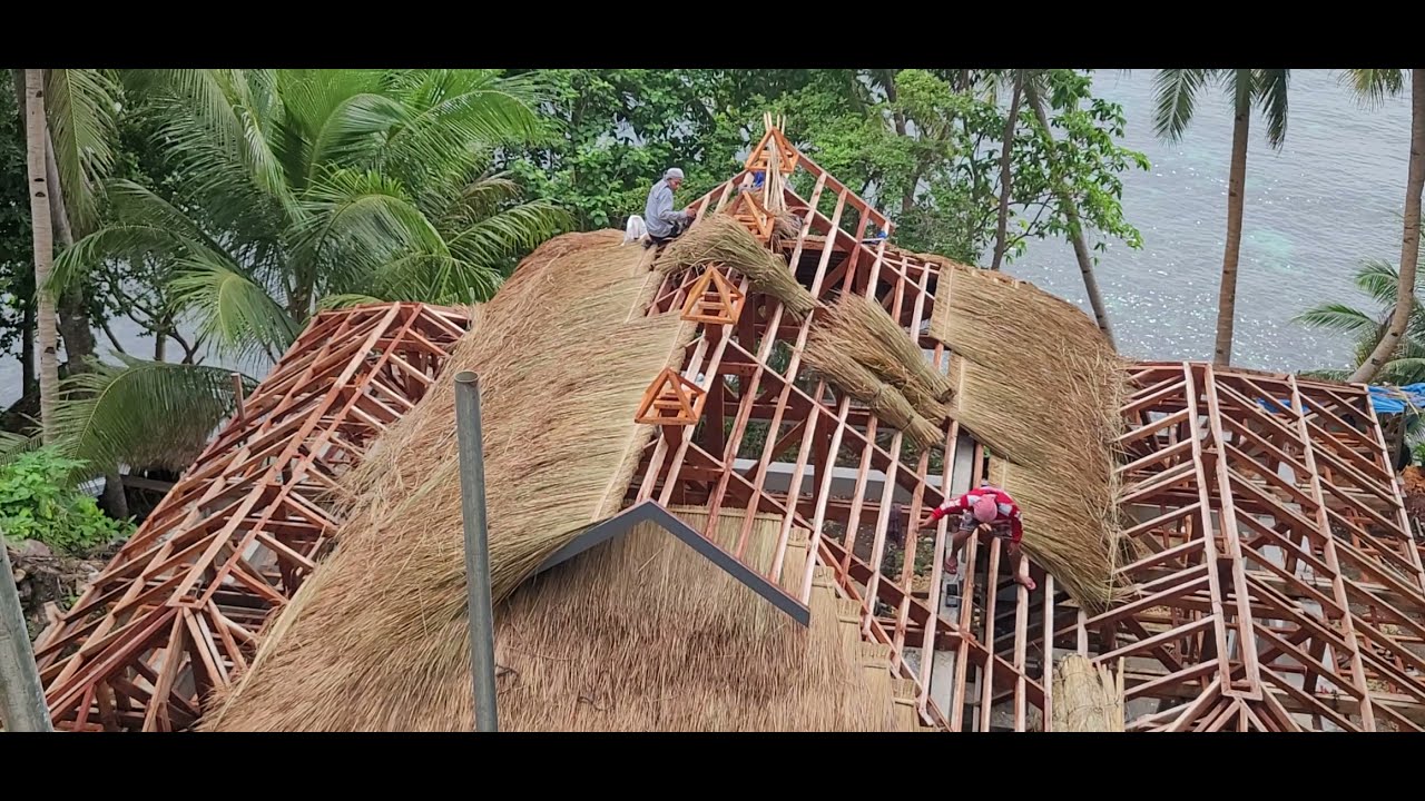 Bohol beach house build. 12/1.More driveway pour..Cogon roofing. - YouTube
