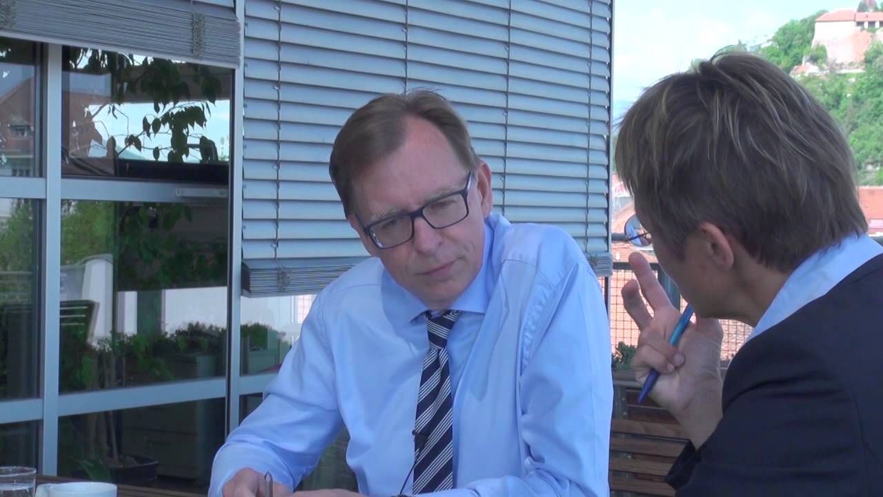 [EU-MOOC] Landesrat Dr. Christian Buchmann im Gespräch mit Univ.-Prof ...