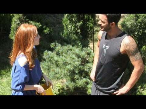 Elçin Sangu and Barış Arduç-What's going on