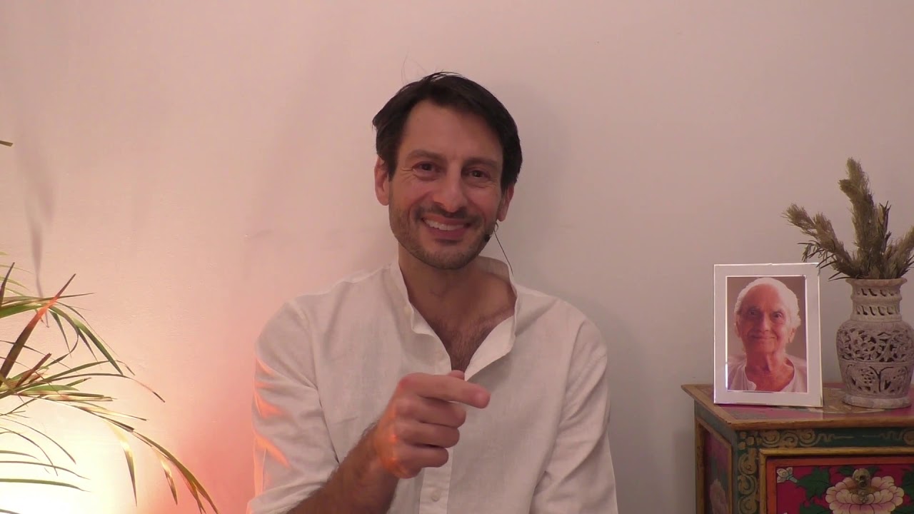 Roger Castillo - The Essence - YouTube