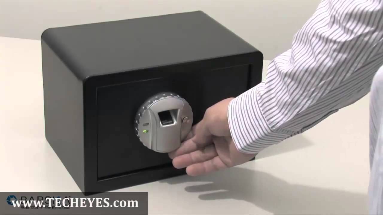 Barska Compact Biometric Safe AX11620 Video-Review by www.TECHEYES.com ...