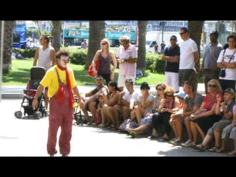 Clown Durilov - vol 1 (Barcelona street laugh attack Documentary Movie) 西班牙街头小丑 مهرج