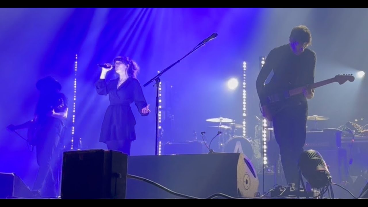 Archive - Lisa Mottram (Tours, 07/10/2023) - YouTube