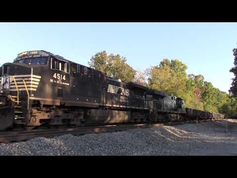 Trainspotting: NS #4514 leads NS 61C through Somerset, KY - YouTube