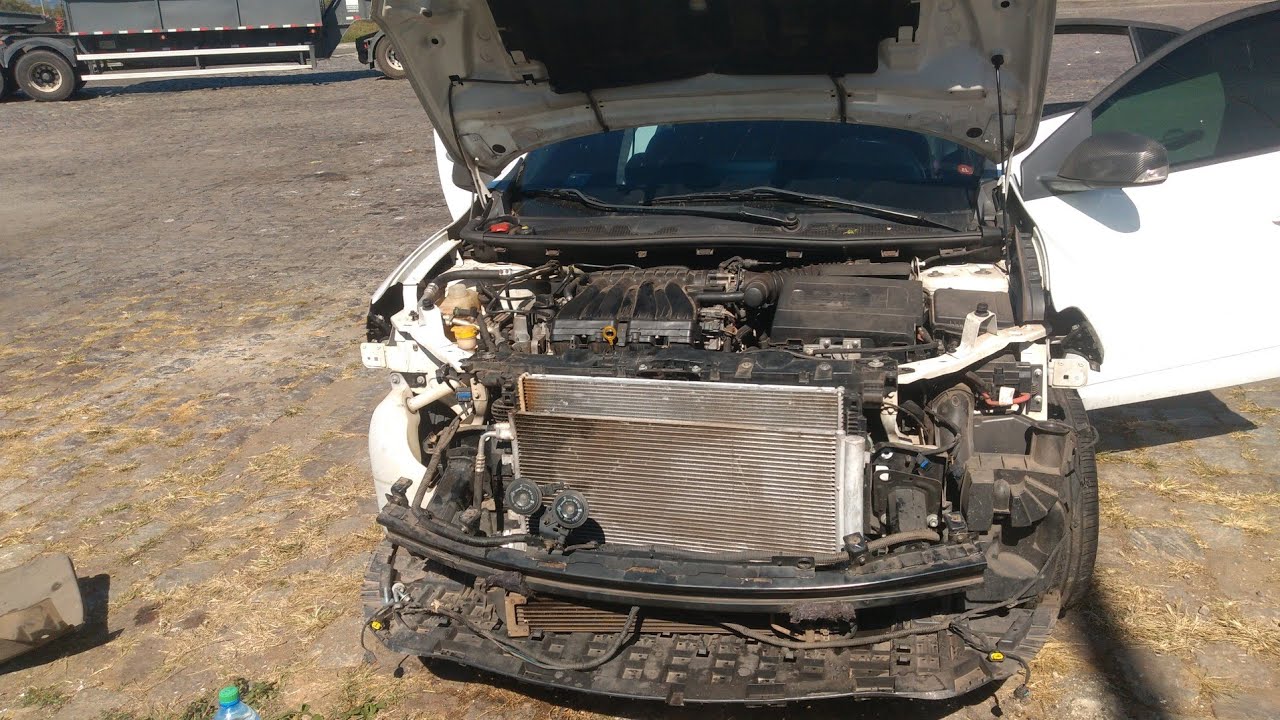 como trocar radiador do Renault fluence - YouTube