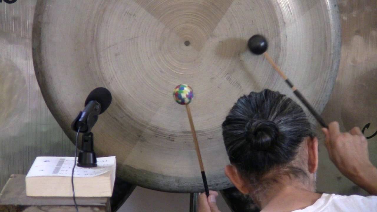 The Sound of a 26" Vintage Zildjian Turkish Tam-Tam (which I once owned ...