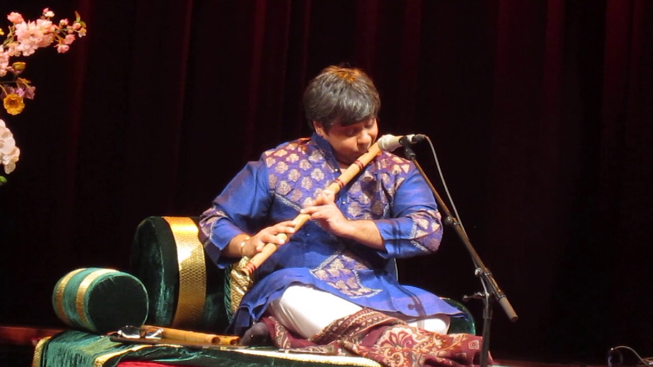 Maestro Shashank Subramanyam—Bamboo Flute, Raga Kalyani Alap - YouTube