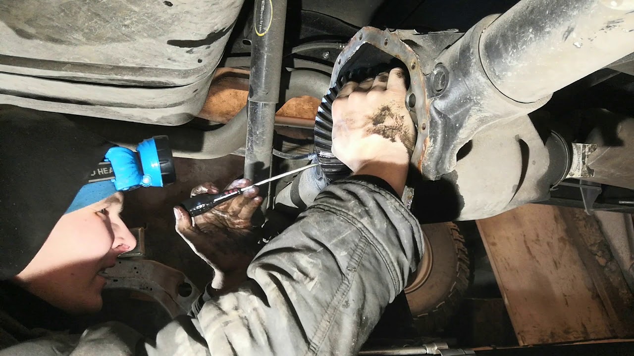 Dodge Ramcharger ep 22 - 9 1/4 rear end - YouTube