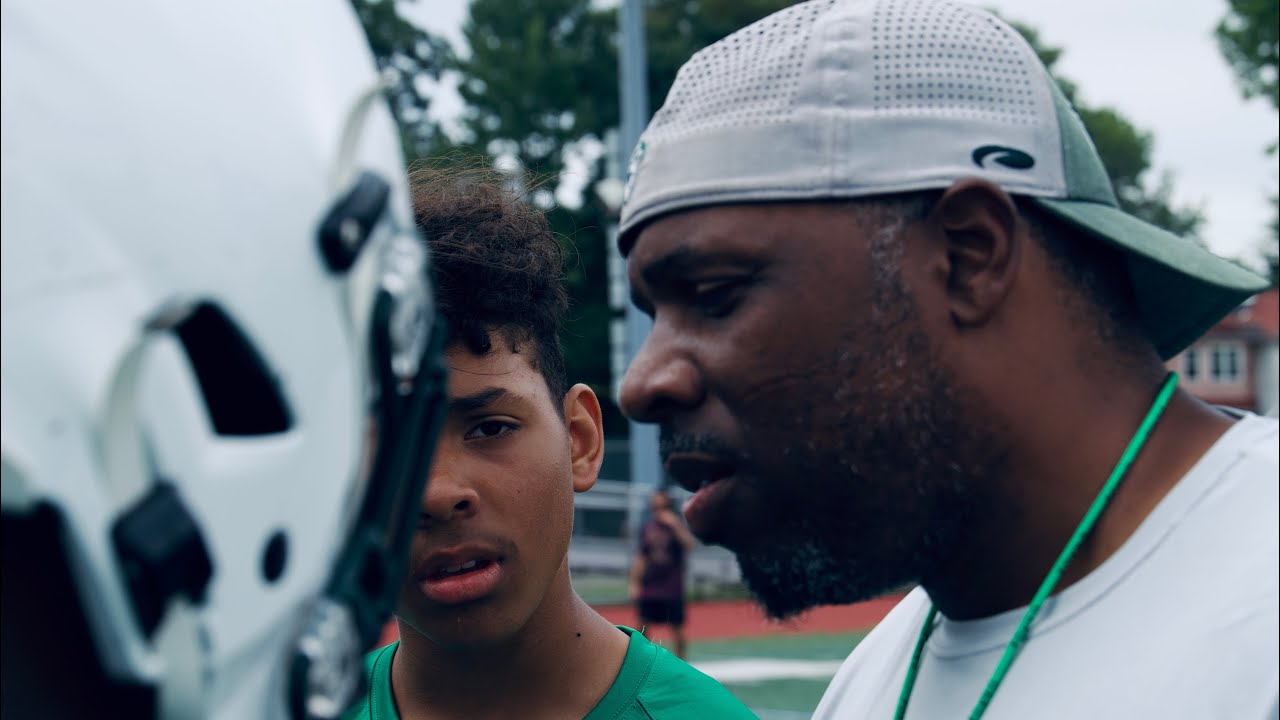 HOLY TRINITY DIOCESAN HIGH SCHOOL FOOTBALL TEAM 2022 - YouTube