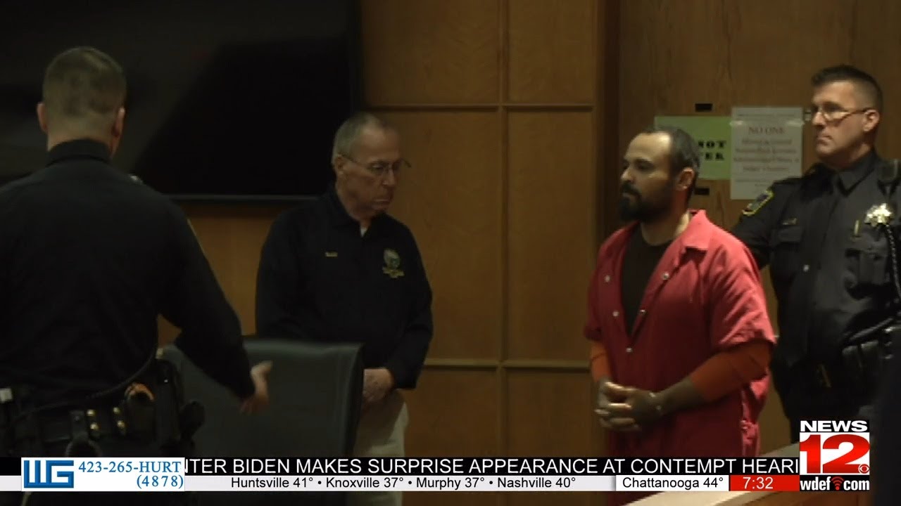Randy Vega appears in court - YouTube