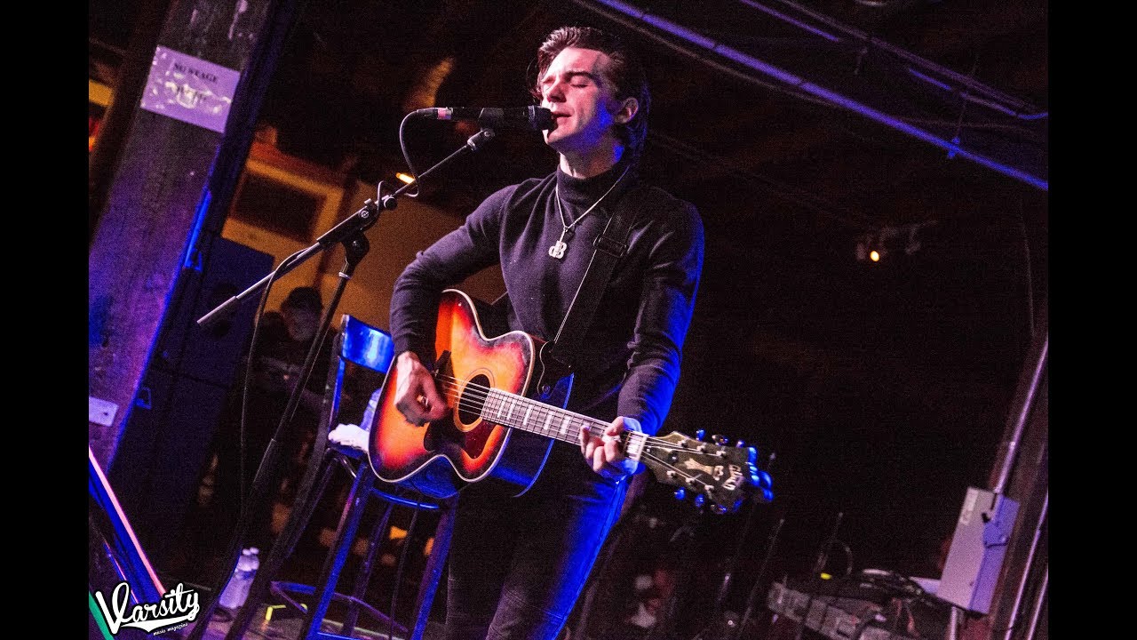 Drake Bell - Found A Way LIVE - YouTube