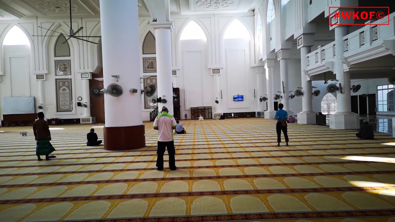 Azan Masjid IIUM UIA Kuantan - YouTube