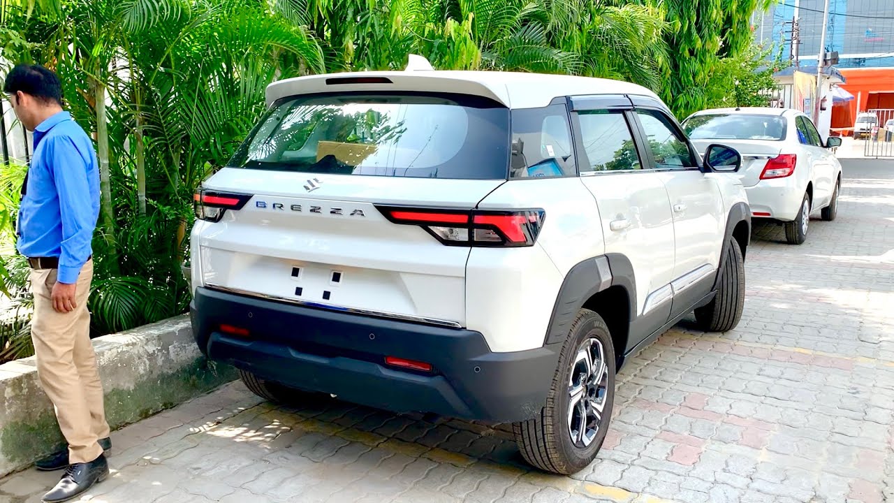 Brezza Base Model 2023 Maruti Suzuki Brezza Lxi On Road Price New Model ...