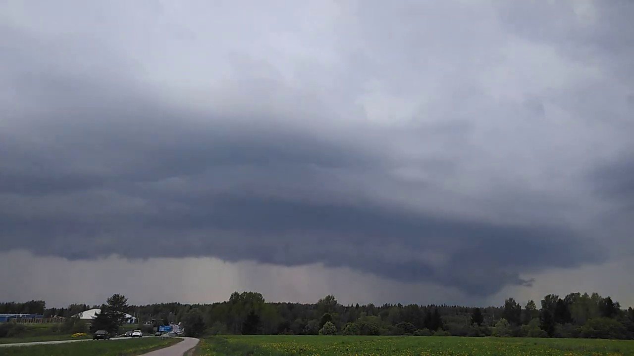 Single cell and squall line thunderstorms 22.5.2019 - YouTube