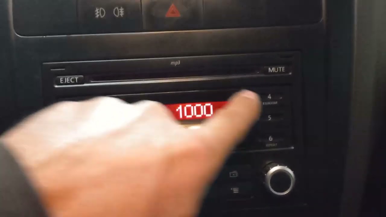 Como desbloquear Stereo de VolksWagen con código de Fabrica - YouTube