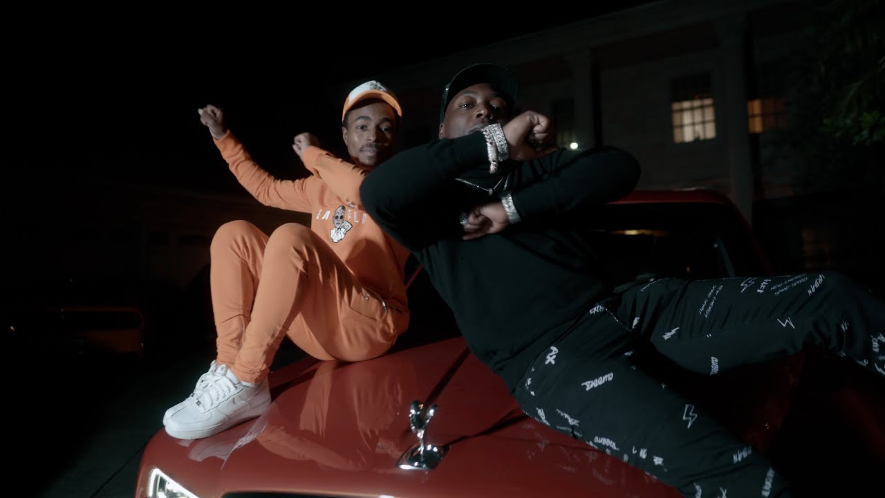 Baby Fari ft. Popp Hunna - 220 (Official music Video) - YouTube