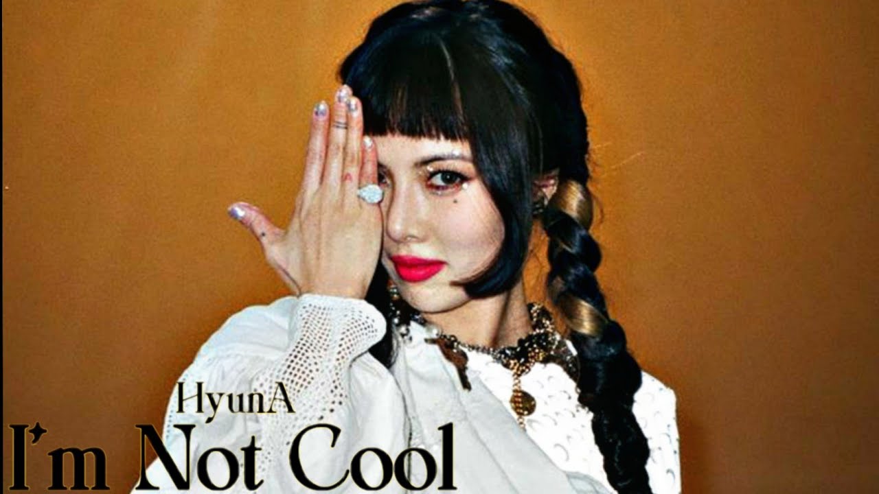 I'm not cool hyuna fancam [mirrored] - YouTube