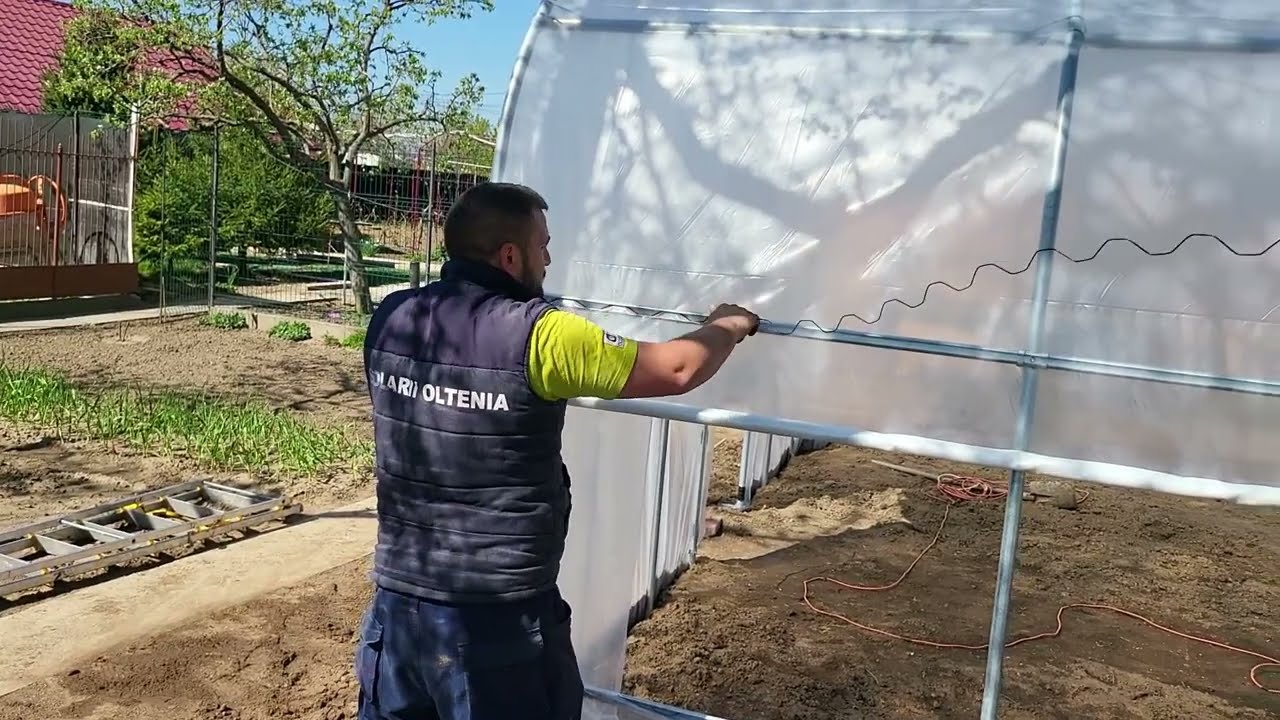 Montaj solar de 6m lățime de la SOLARII OLTENIA partea 3 (montarea ...