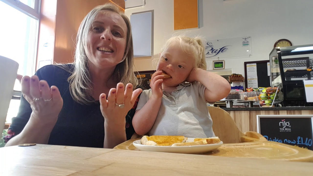 Makaton for 'cafe' ☕ - YouTube