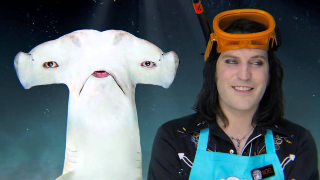 Noel Fielding's Luxury Comedy S02E02 - Todd's Advice (extended scene ...