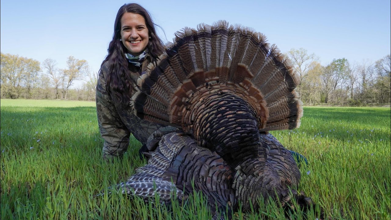 Vivian's FIRST TURKEY on the FAMILY FARM - YouTube