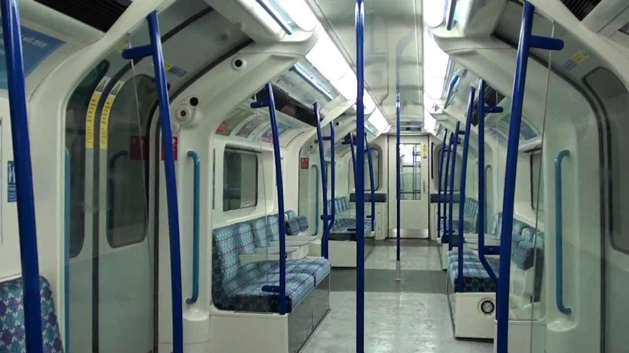 Victoria Line - Brixton - Stockwell - YouTube