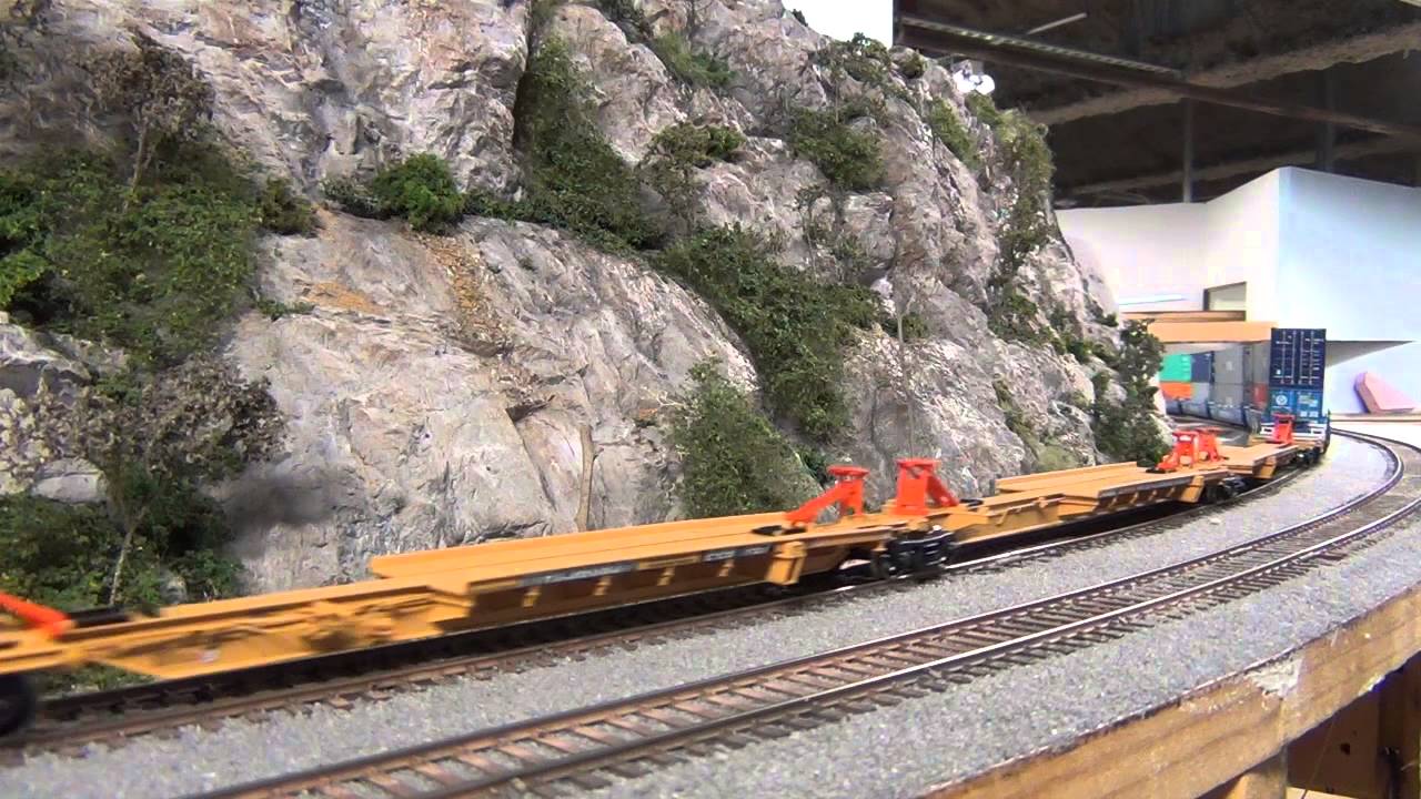 CSX GE AC6000 24000HP Intermodal Stacktrain - YouTube