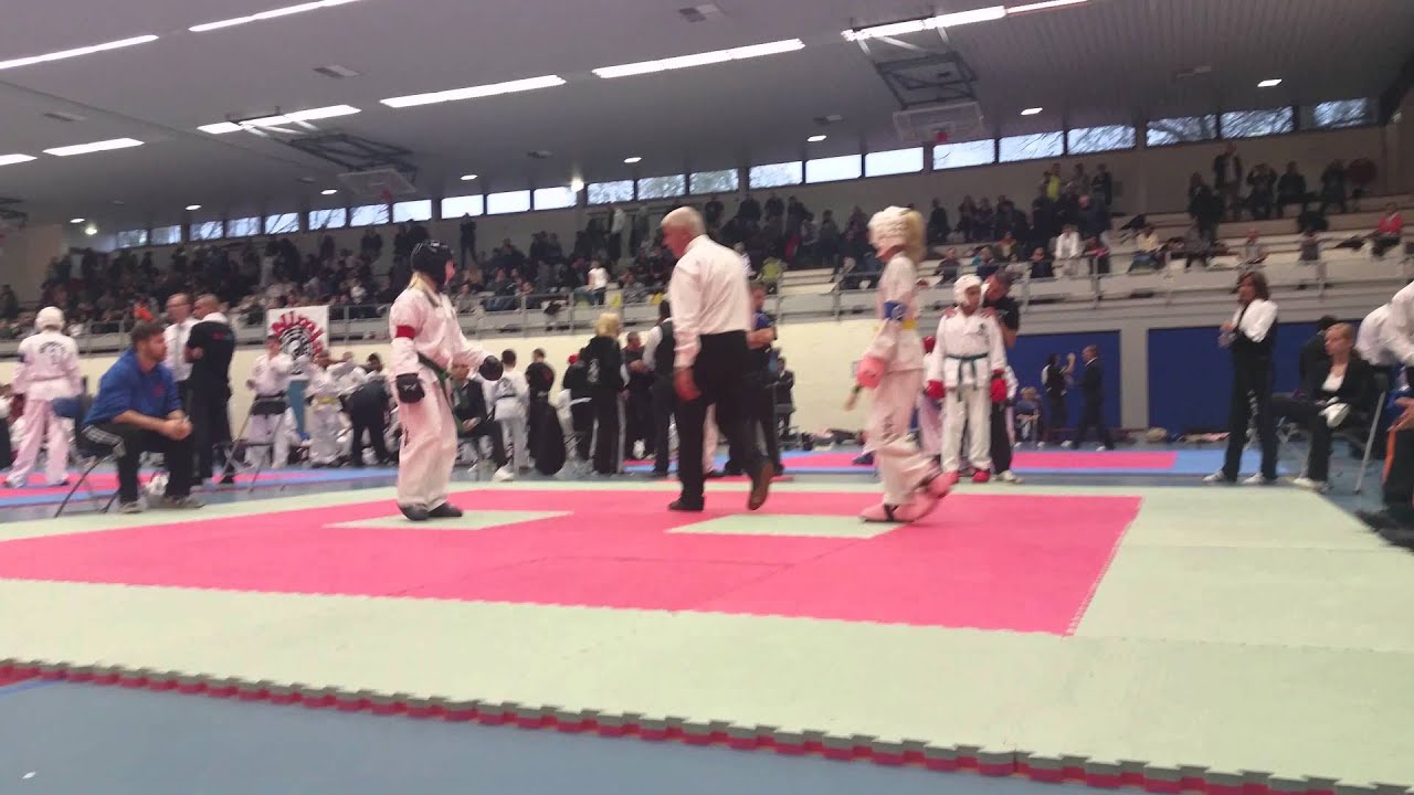 Nikita v/d Bos (Spirit) vs ... (Nobel) - YouTube