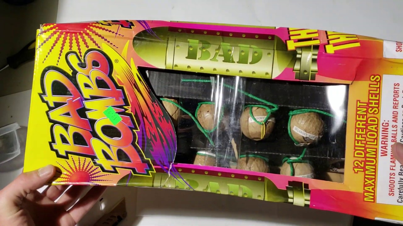 What's inside: bad bombs by showtime - YouTube