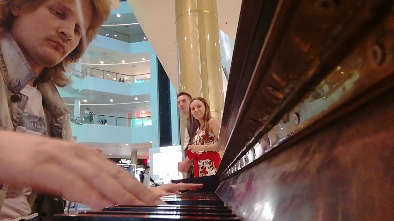 Tonight he grins again + improvisation - YouTube